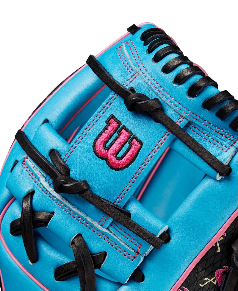 Wilson A2000 1786 GOTM March 2024 Glove - Als.com